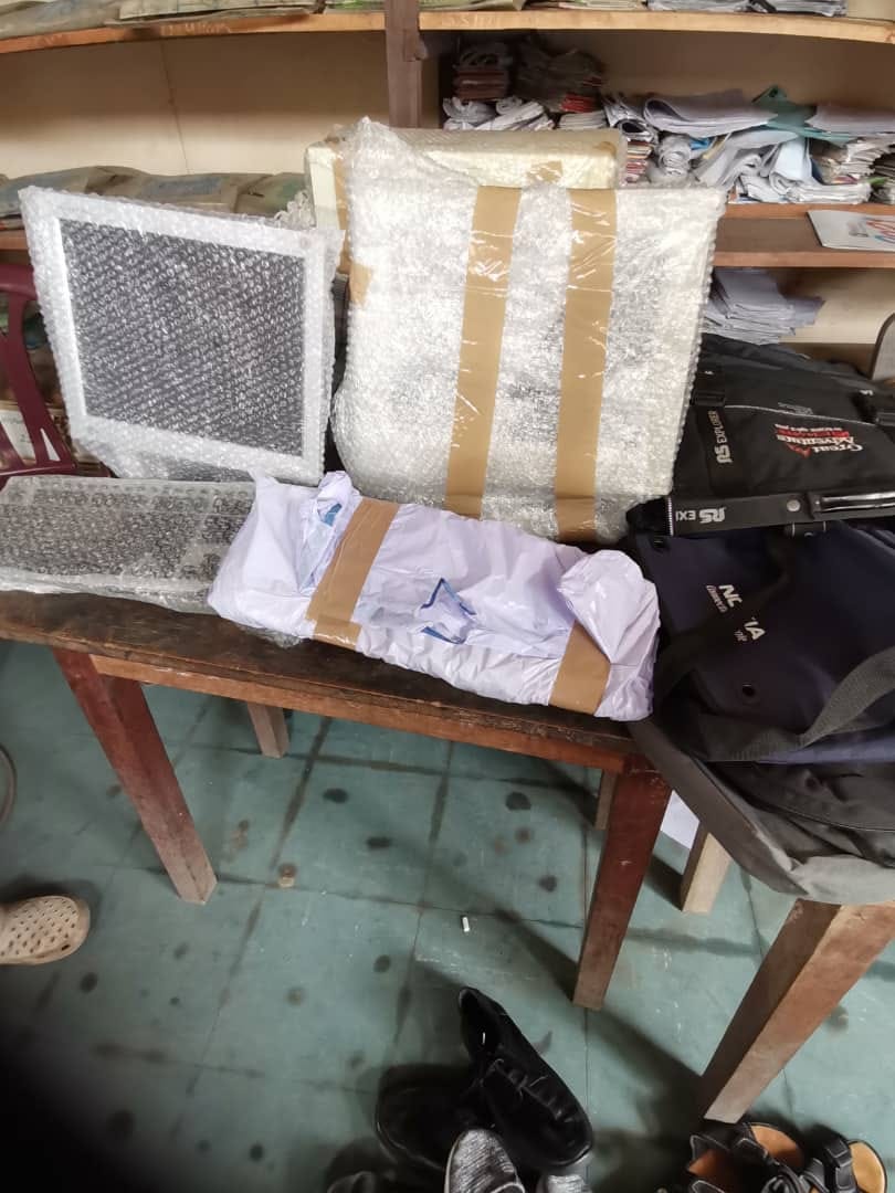 El Liceo Bondeko de Inongo ha recibido sus paquetes! – ADES Ong Barakaldo